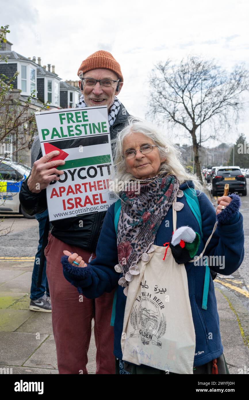 Aberdeen, Scotland, UK. 6th Apr, 2024. Pro-Palestinian protesters hold ...