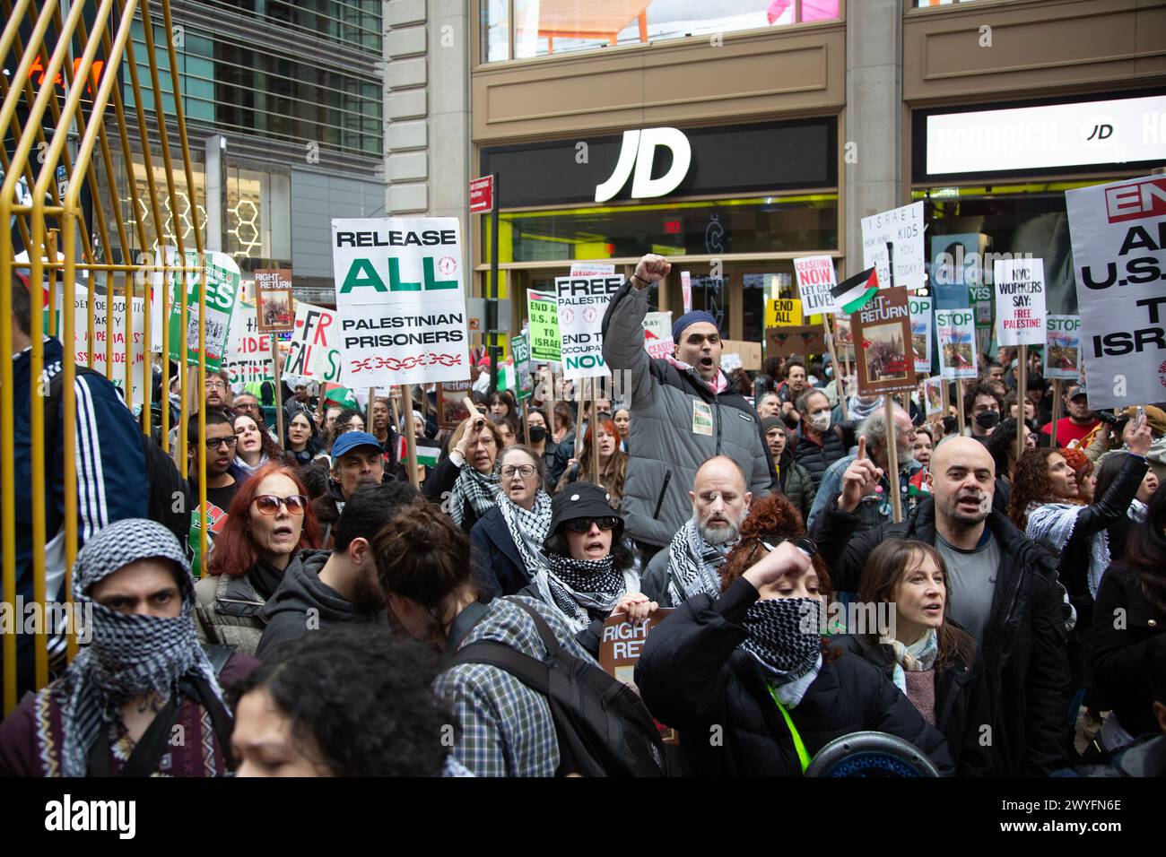 Stop the gaza genocide hi-res stock photography and images - Alamy