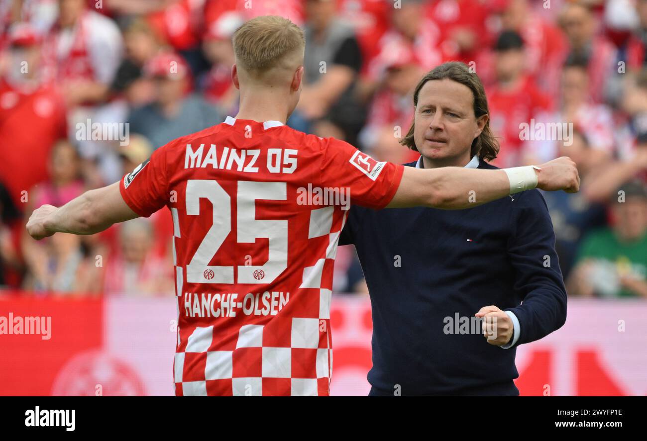 Mainz, Germany. 06th Apr, 2024. Soccer: Bundesliga, FSV Mainz 05 ...