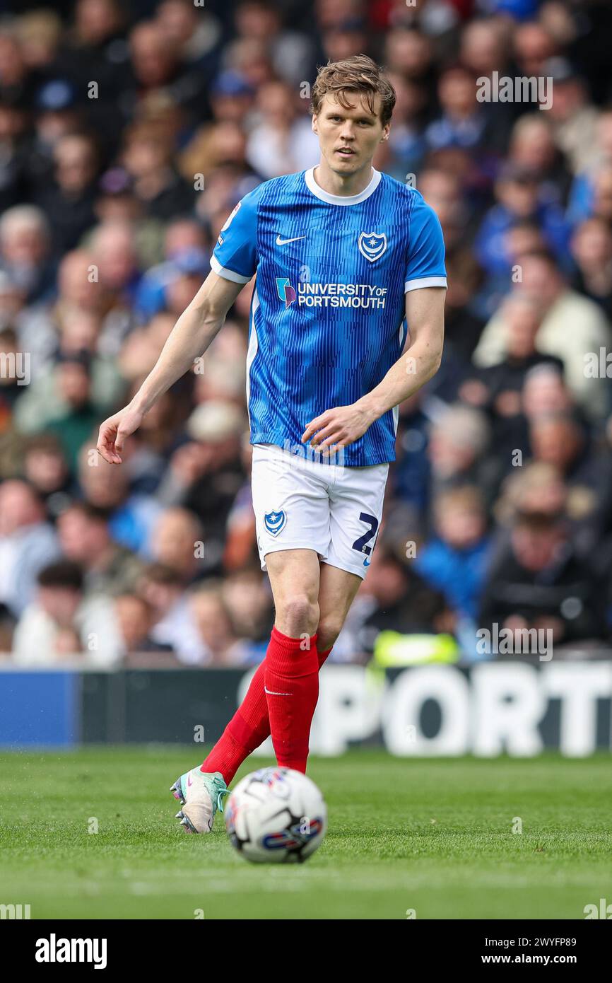 Sean raggett action hi-res stock photography and images - Alamy
