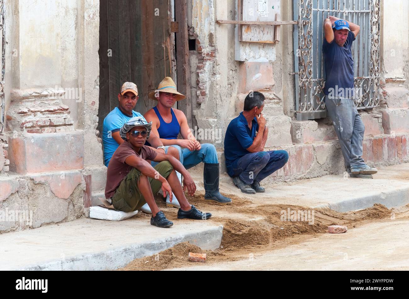 Construction worker santa hi-res stock photography and images - Alamy