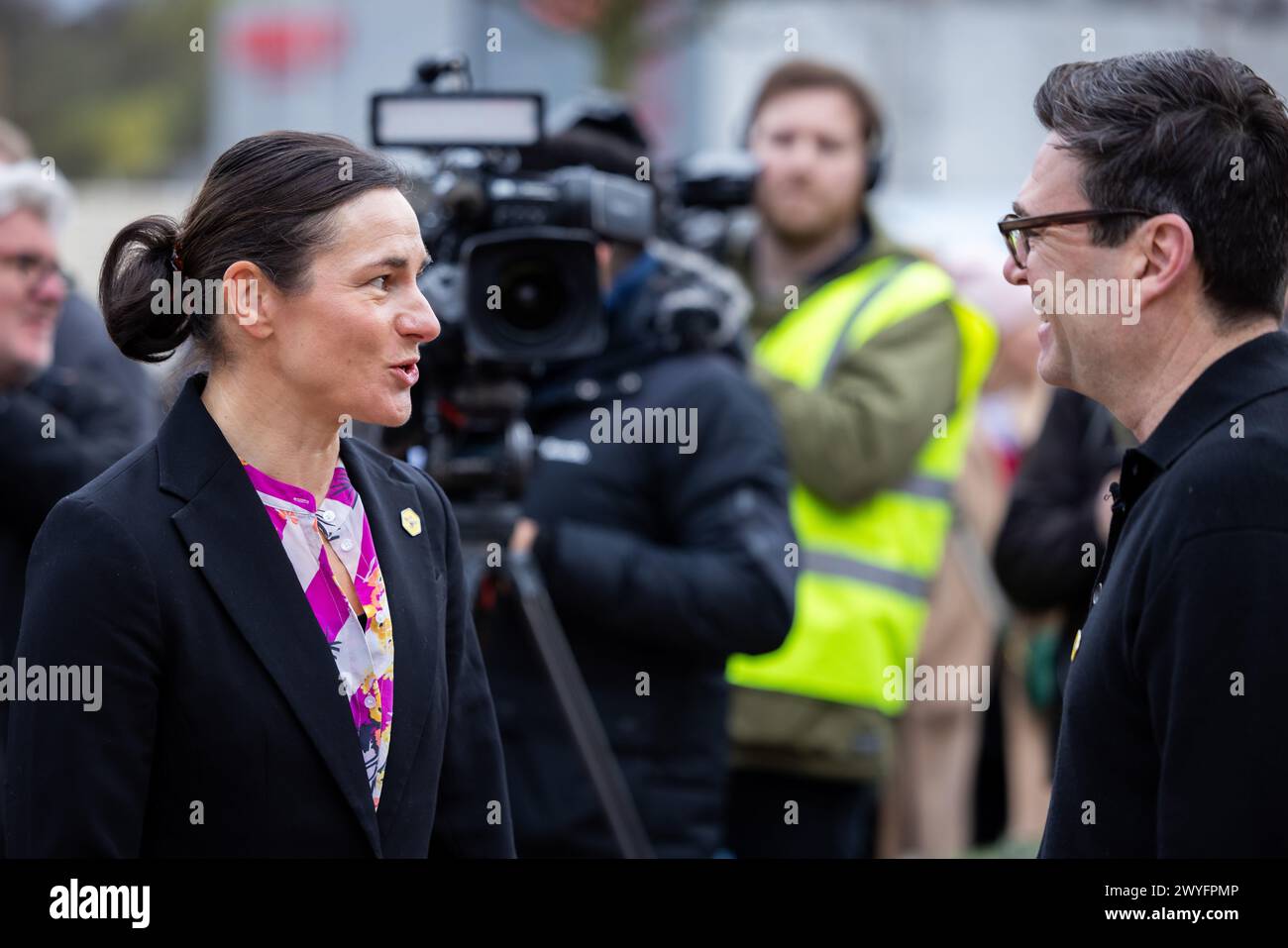 Stockport Transport Interchange and Viaduct Park official opening ...