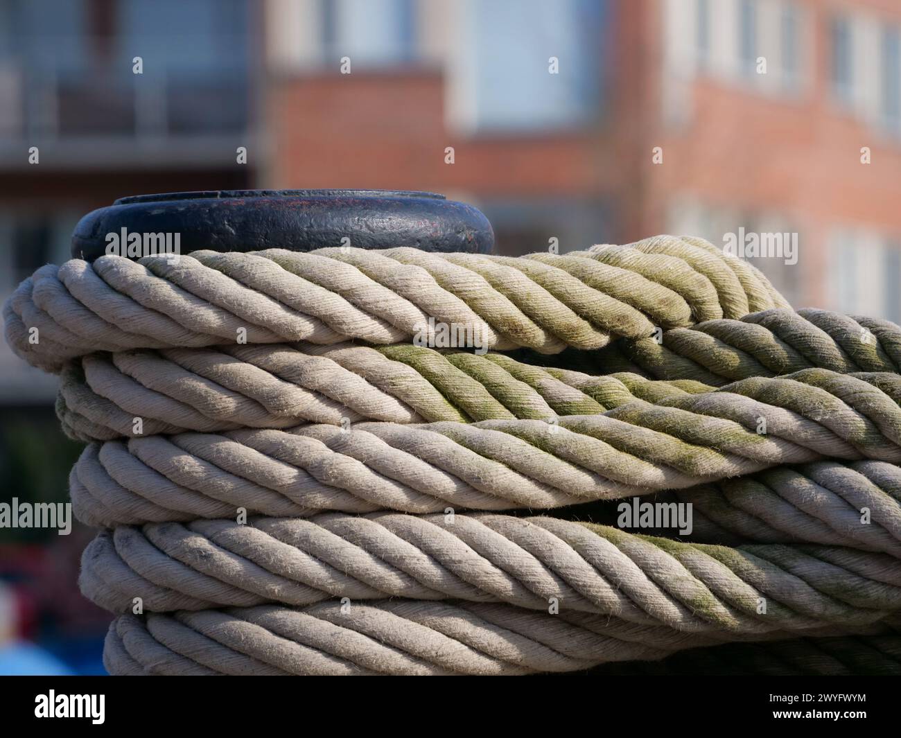 Old rope hi-res stock photography and images - Alamy
