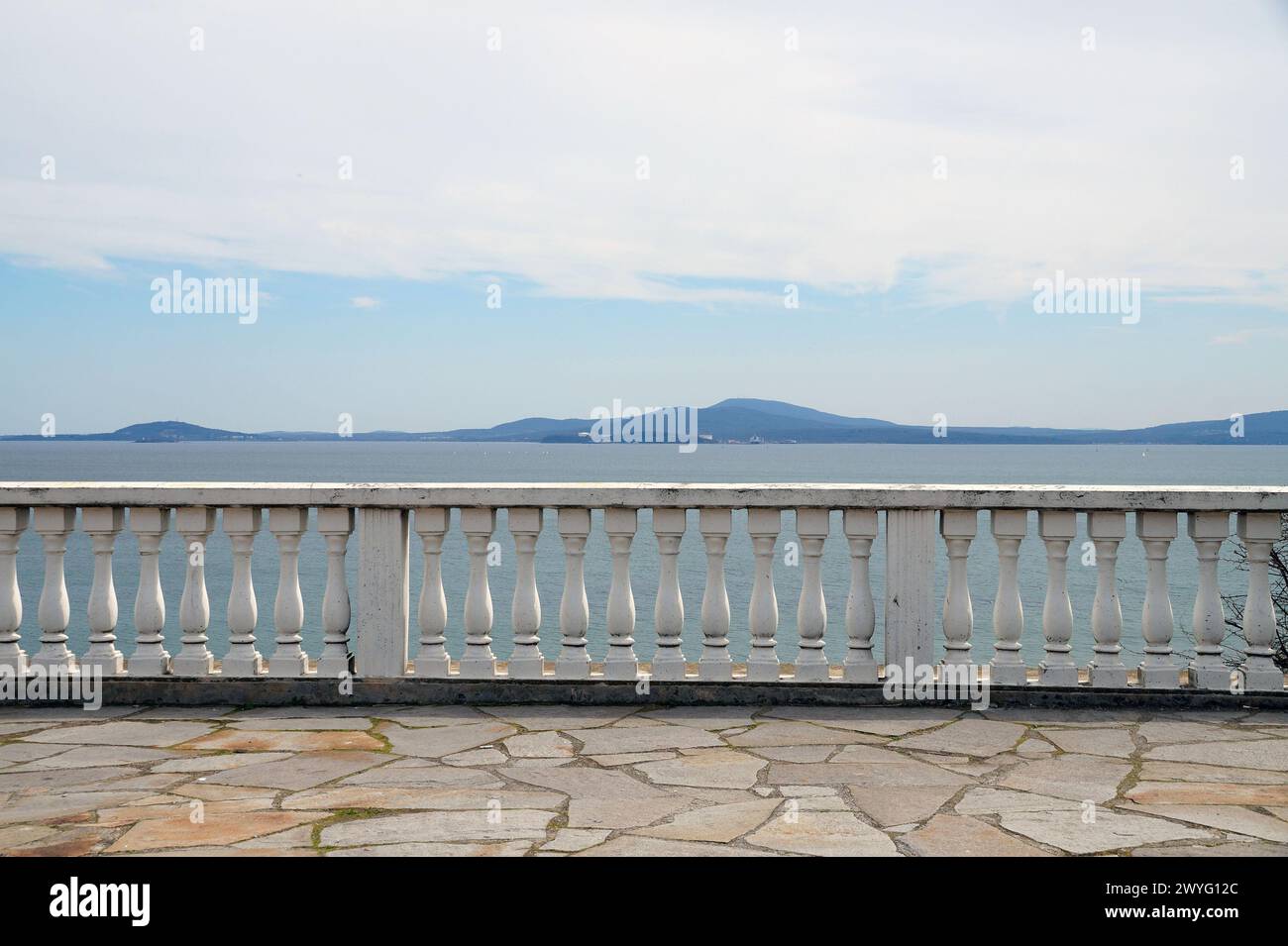 Stone railings hi-res stock photography and images - Alamy