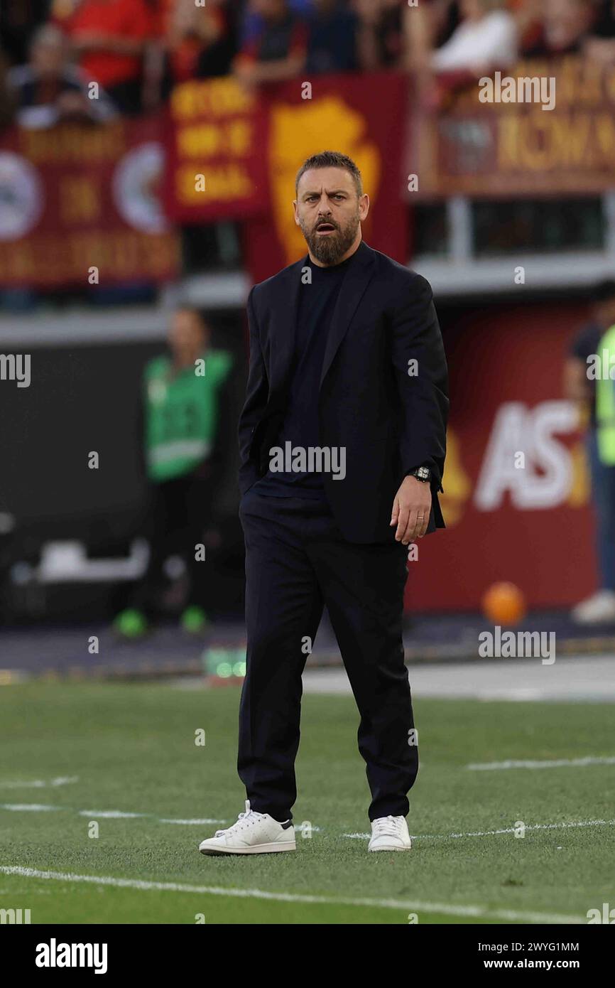 Roma’s Italian coach Daniele De Rossi looks during the Serie A football ...