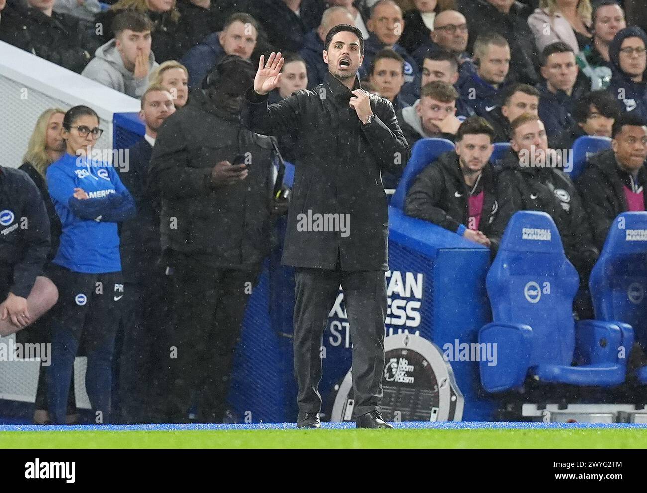 Arsenal manager Mikel Arteta gestures on the touchline during the ...