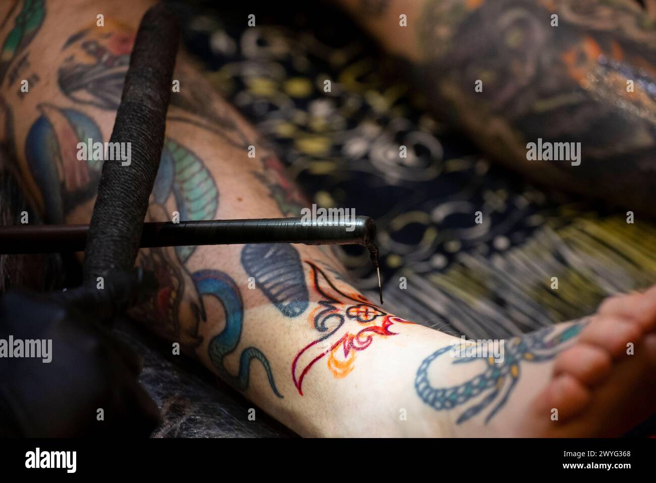 Using traditional method hi-res stock photography and images - Alamy