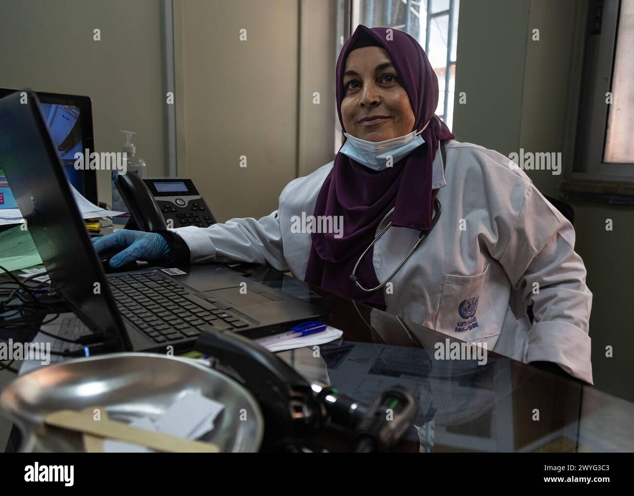 Lebanon palestinian doctor hi-res stock photography and images - Alamy