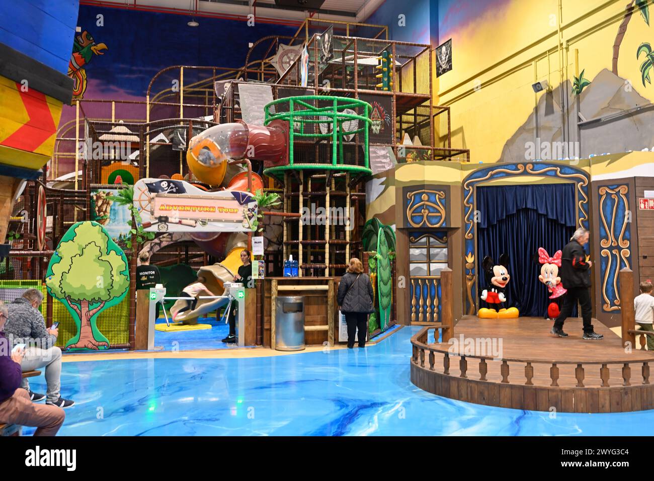 Activities inside the Isla Tortuga amusement park inside Nevada ...
