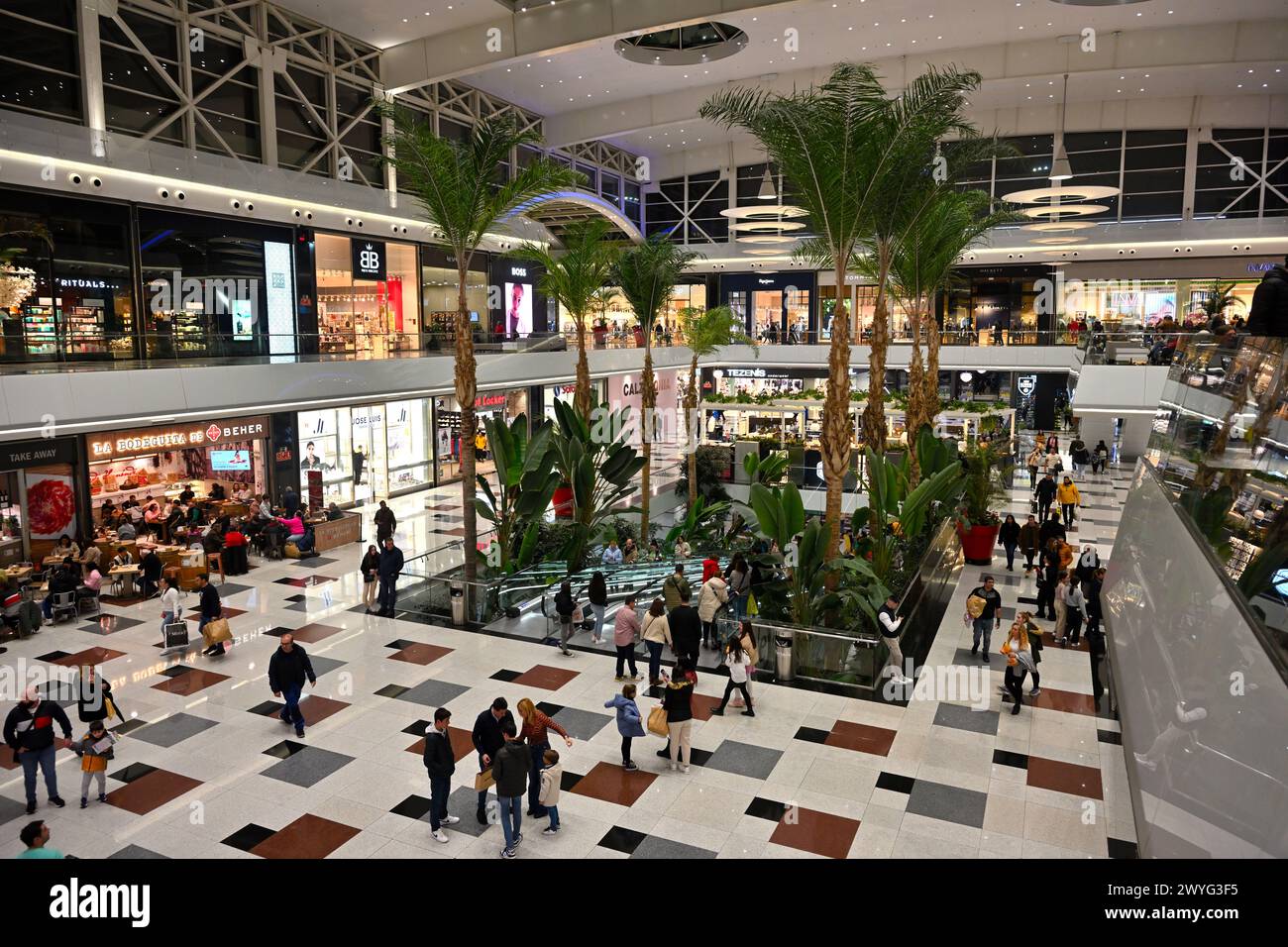Inside central hub of very busy large Nevada Shopping mall (reported ...