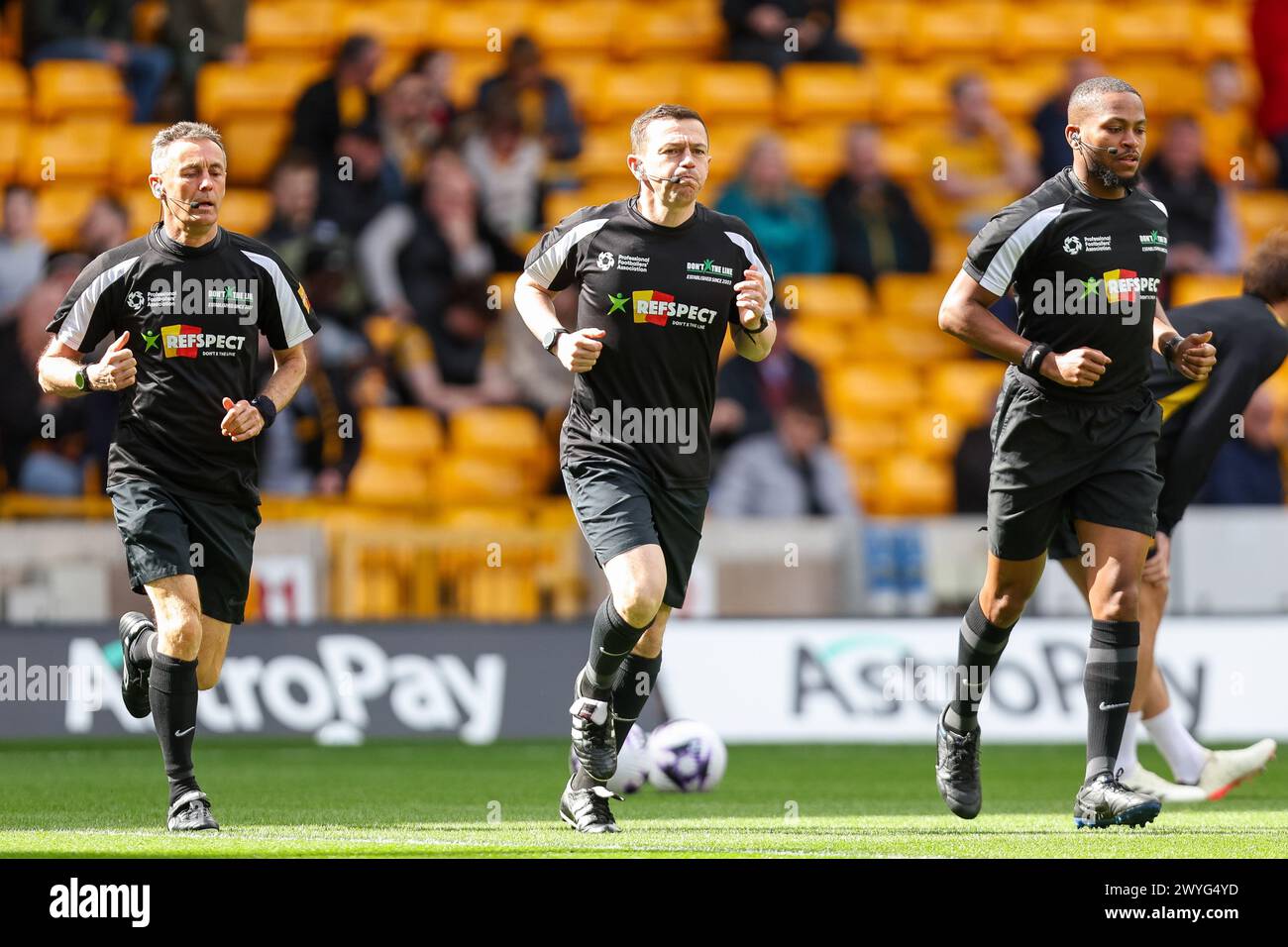Wolverhampton, UK. 06th Apr, 2024. Referee, Tony Harrington warms up ...
