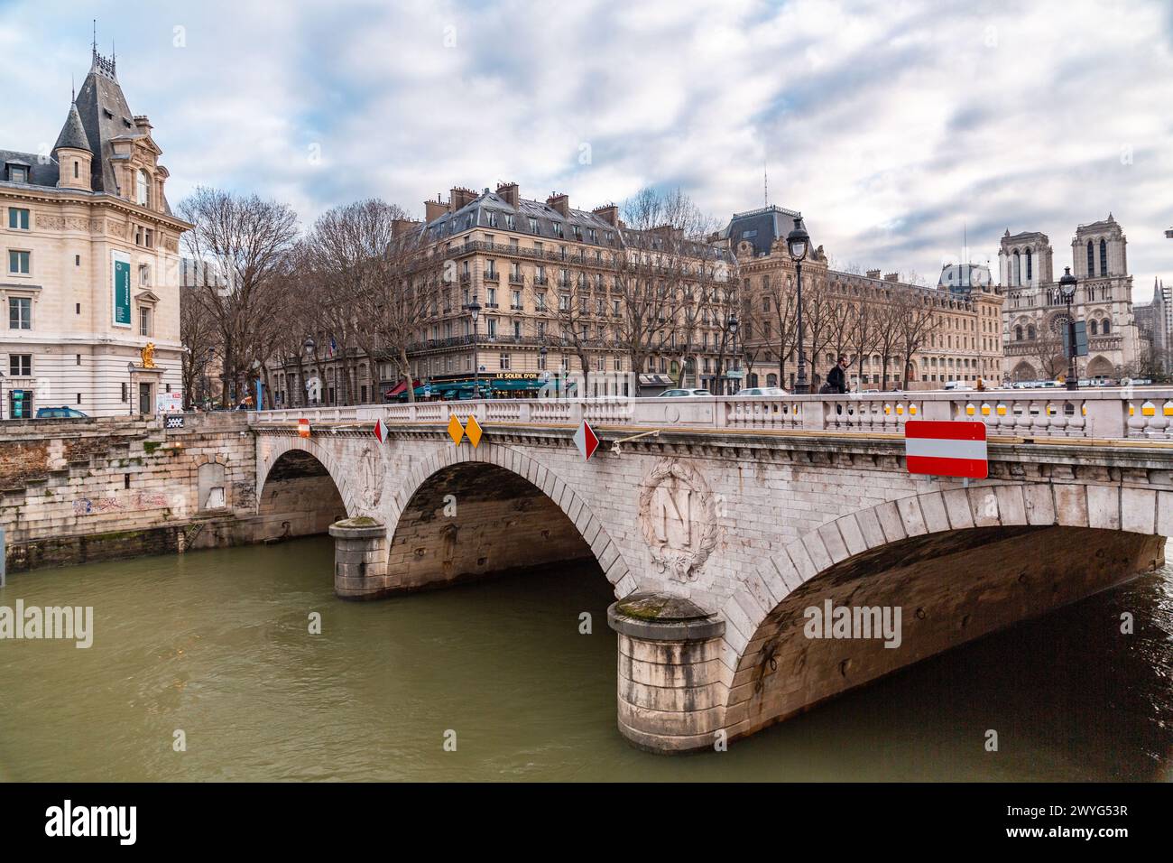 Paris, France - January 20, 2022: Pont Saint-Michel is a bridge linking ...