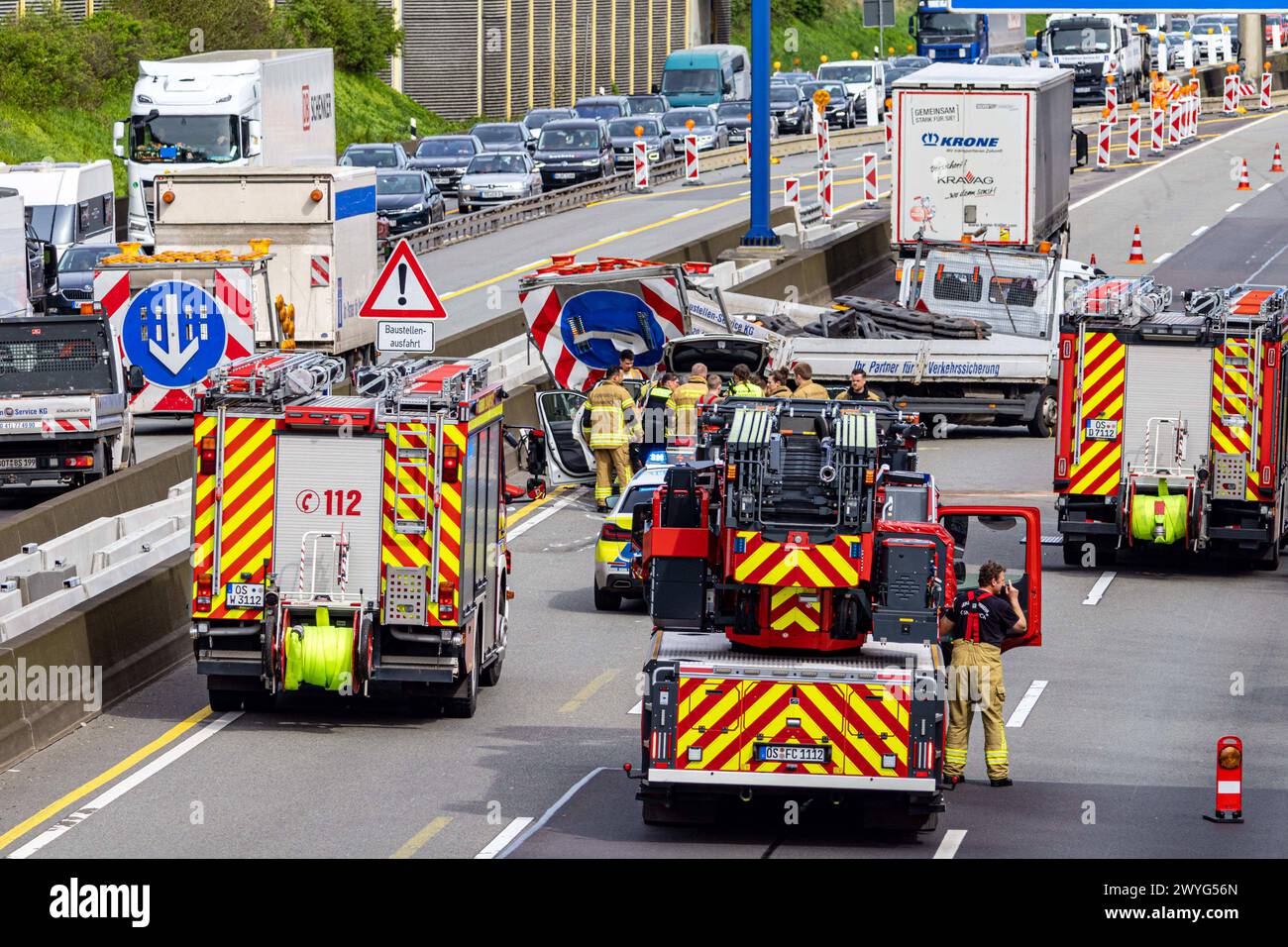 Wallenhorst, Deutschland 06. April 2024: VU schwer - - - A1 RF HB 218.0 ...