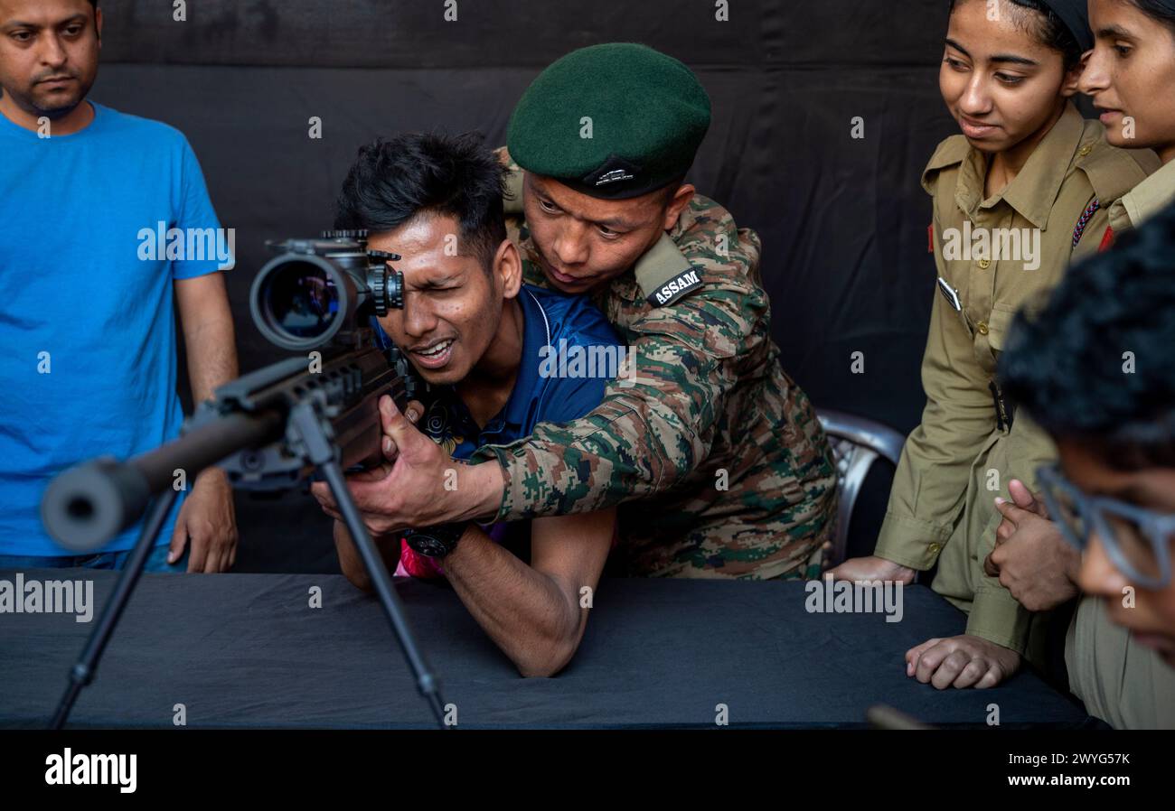MUMBAI, INDIA - APRIL 6: Veer Senani Foundation and Parle Tilak Vidyalaya Association organized ...