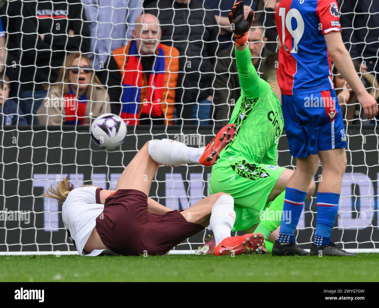 London, UK. 06th Apr, 2024 - Crystal Palace v Manchester City - Premier ...