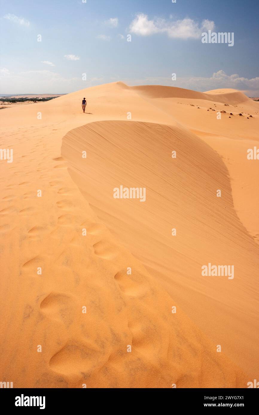 Red sand dunes in Mui Ne in Vietnam in South East Asia Stock Photo - Alamy