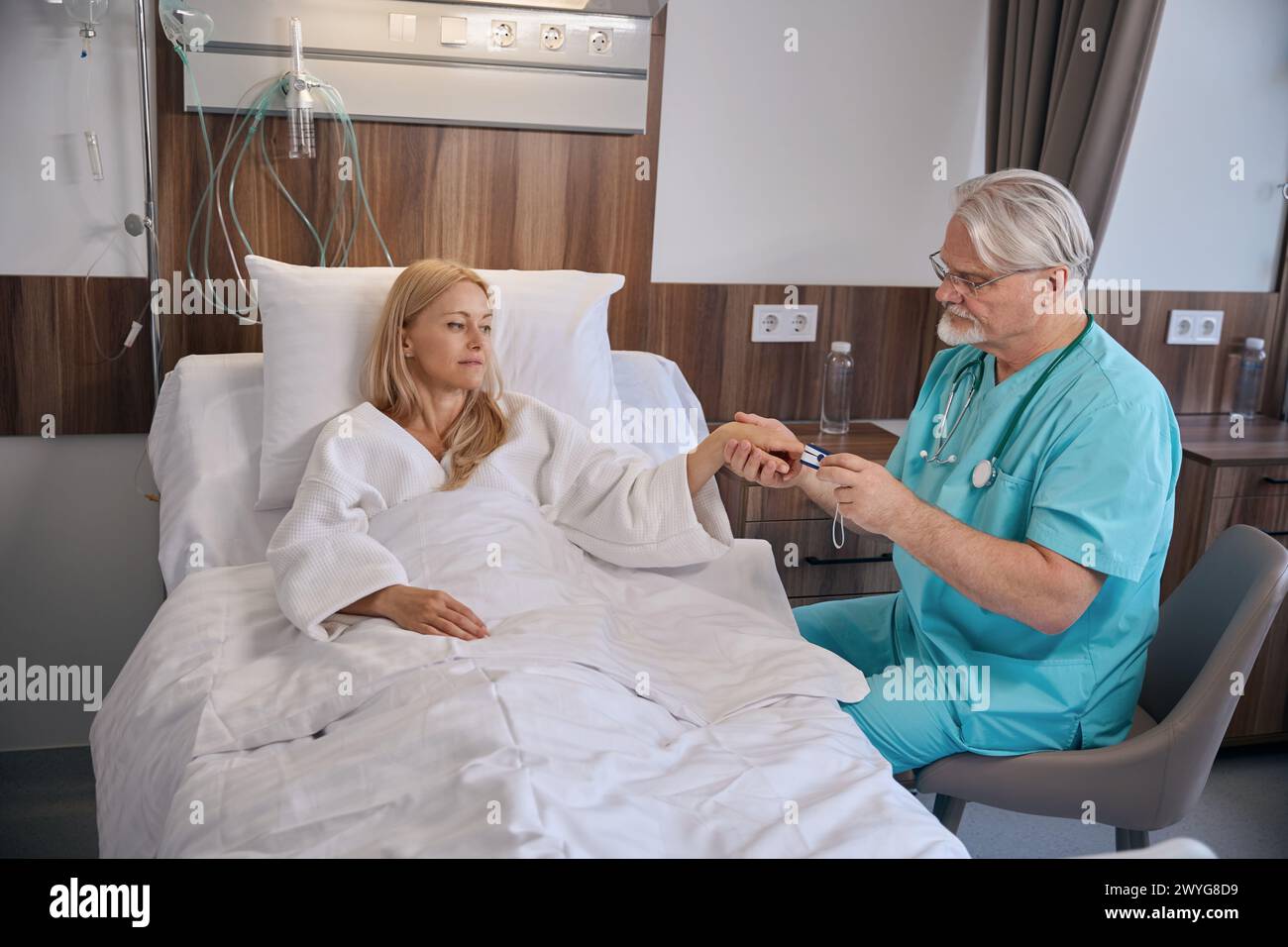 Clinician check hi-res stock photography and images - Alamy