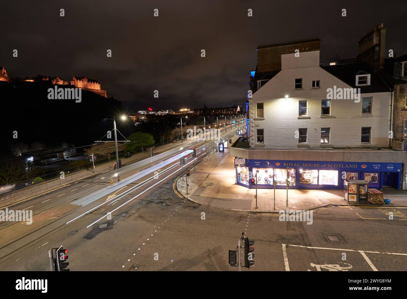Corner store at night in Edinburgh, Scotland, UK Stock Photo - Alamy