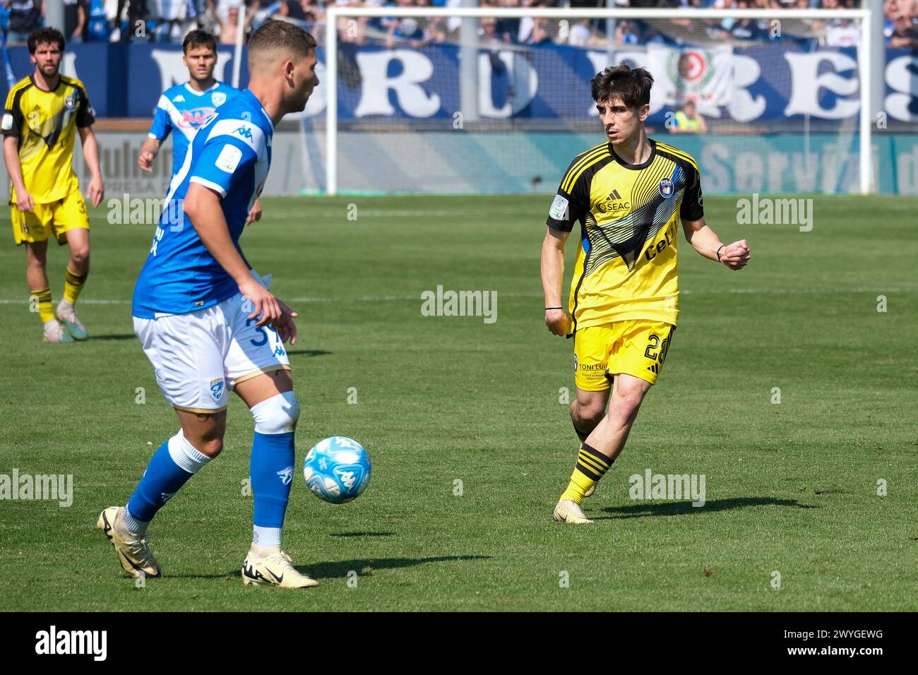 Alessandro Arena of Pisa Sporting Club 1909 during the Italian Serie B ...