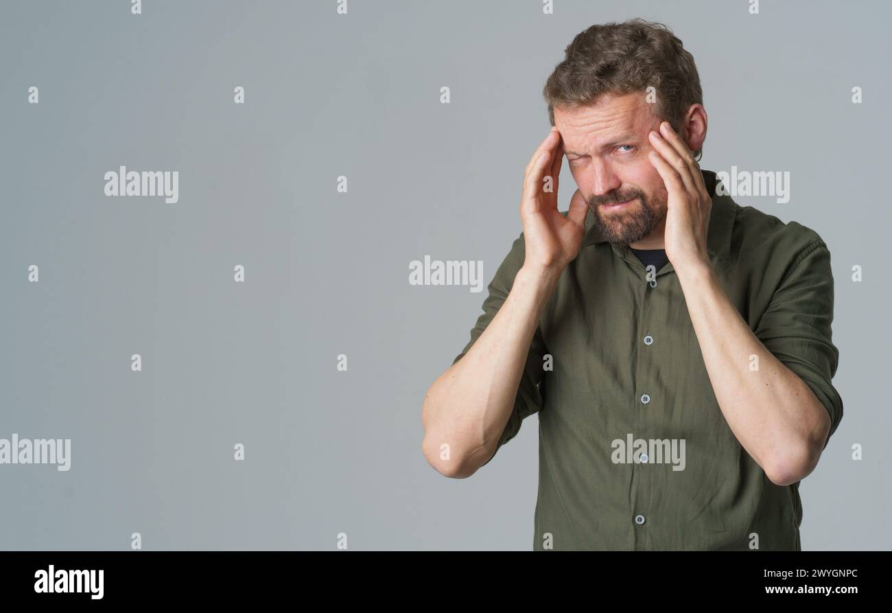 Man head in hands crying hi-res stock photography and images - Alamy