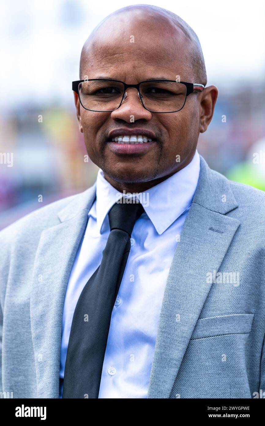 Warren shelley hi-res stock photography and images - Alamy