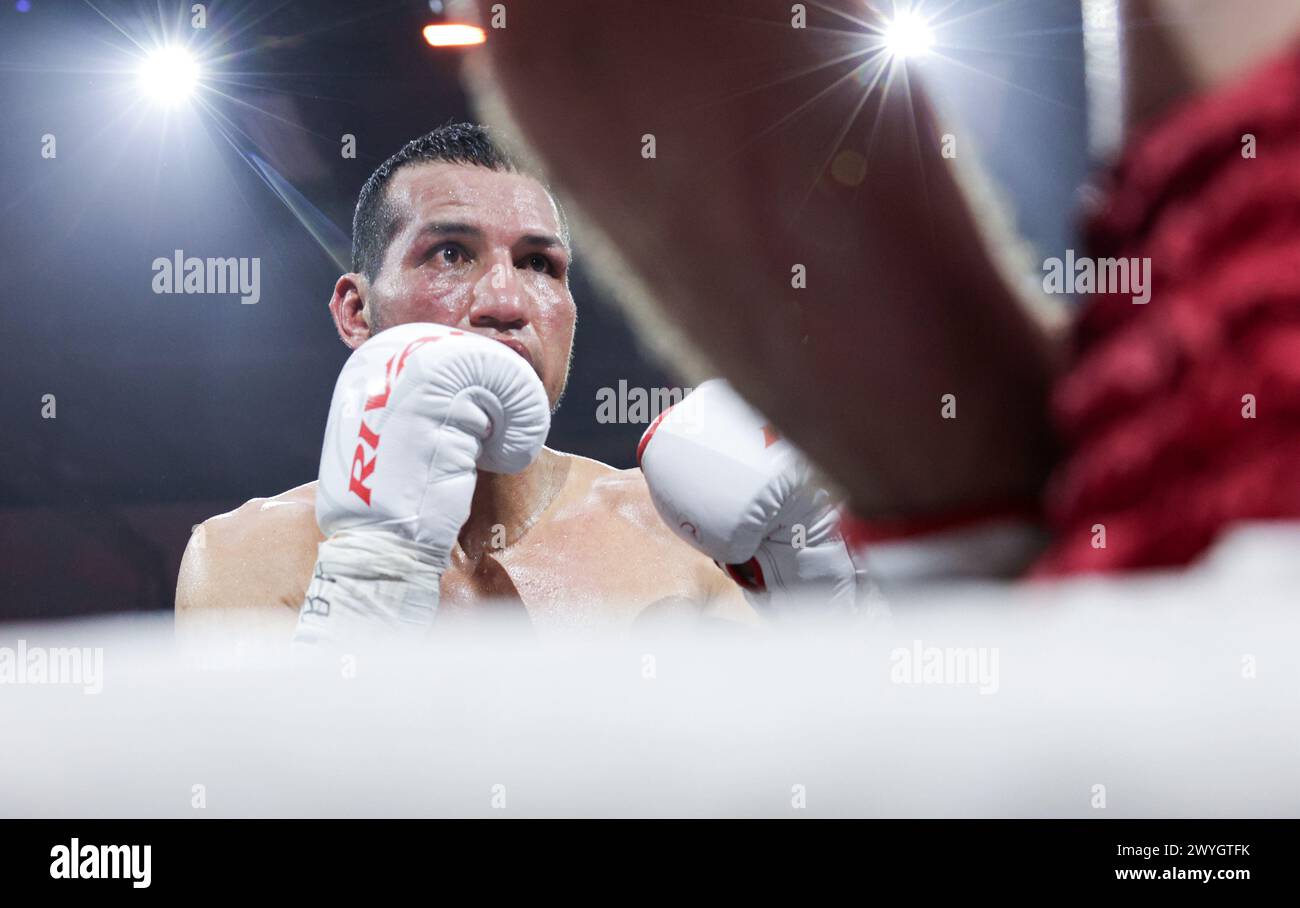 Falkensee, Germany. 06th Apr, 2024. Boxing: World Championship fight ...