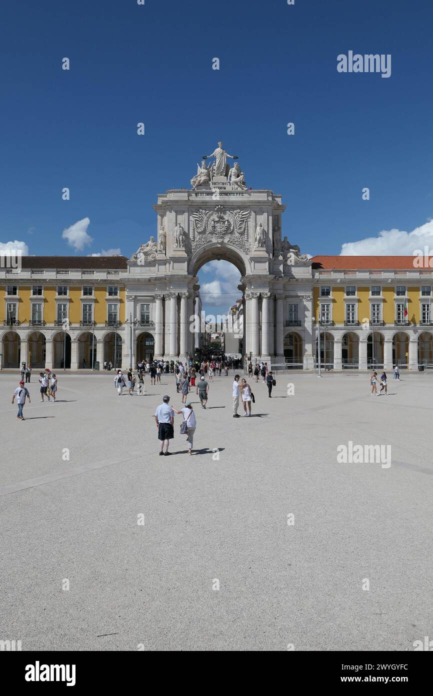 The triumphal Rua Augusta Arch, also known as Arco da Rua Augusta on ...