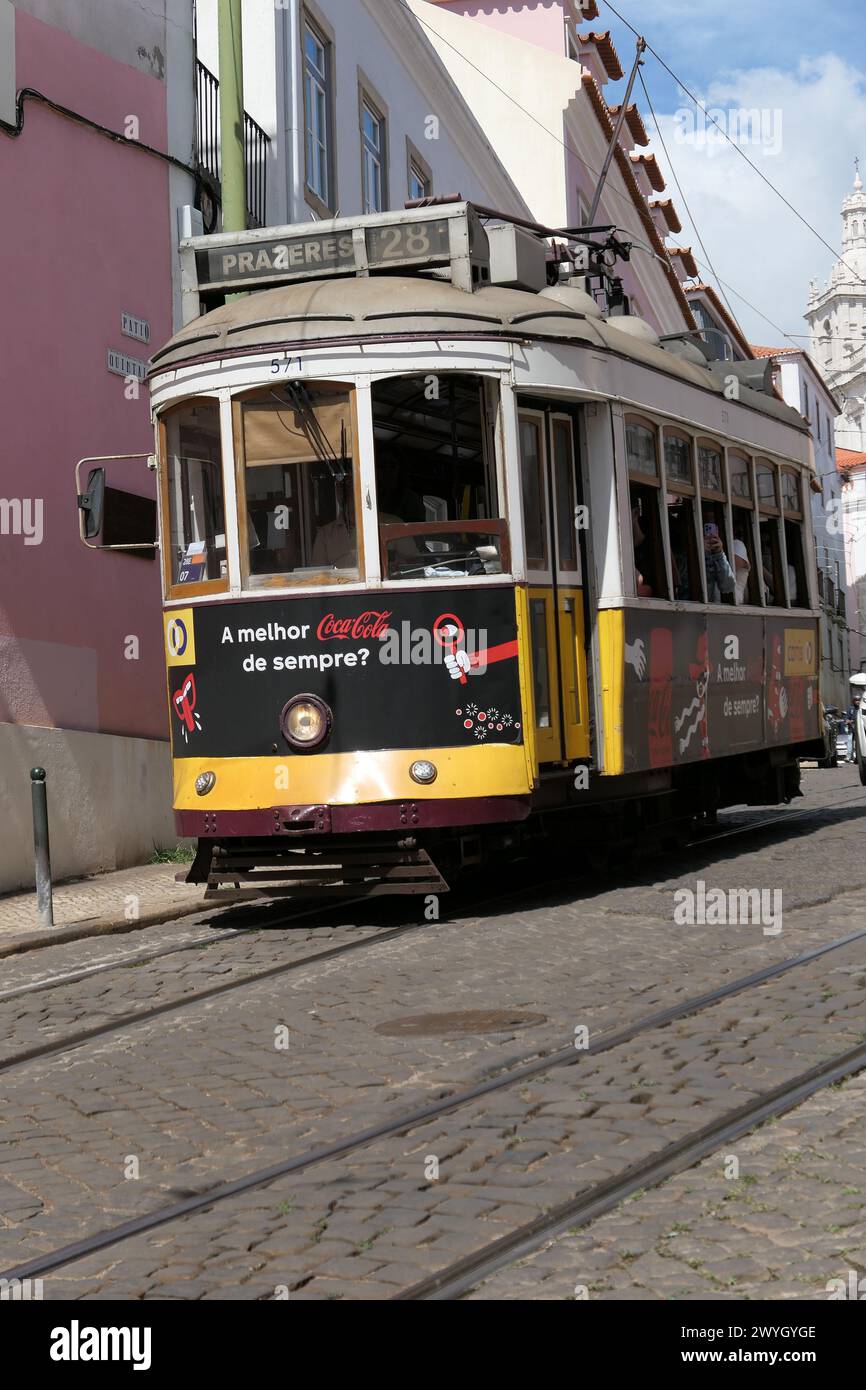 Famous Yellow Trolley runs through the oldest neighborhoods, Lisbon ...