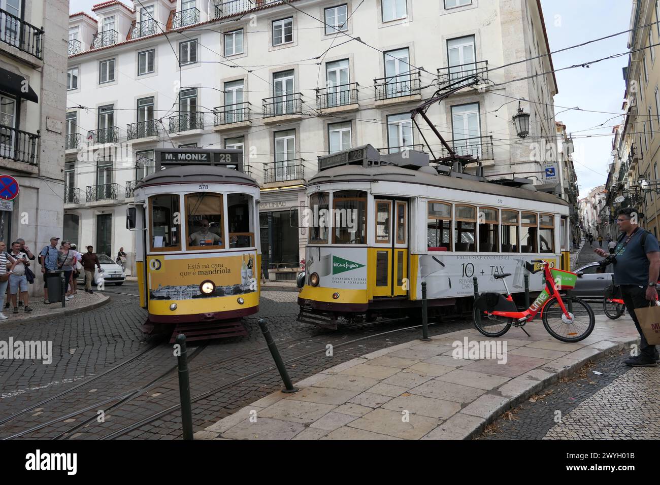 Famous Yellow Trolley runs through the oldest neighborhoods, Lisbon ...