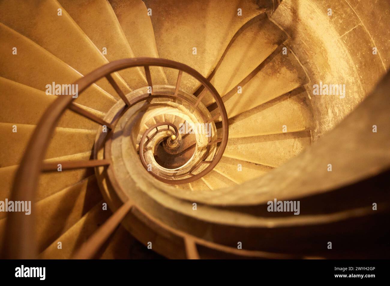 Pantheon paris interior steps hi-res stock photography and images - Alamy