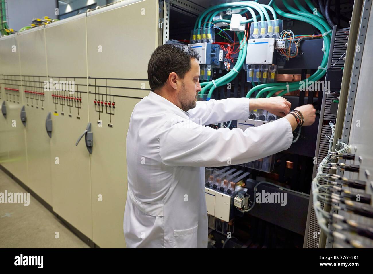 Low Voltage Micro Network. Testing and Certificates Services for Smart ...