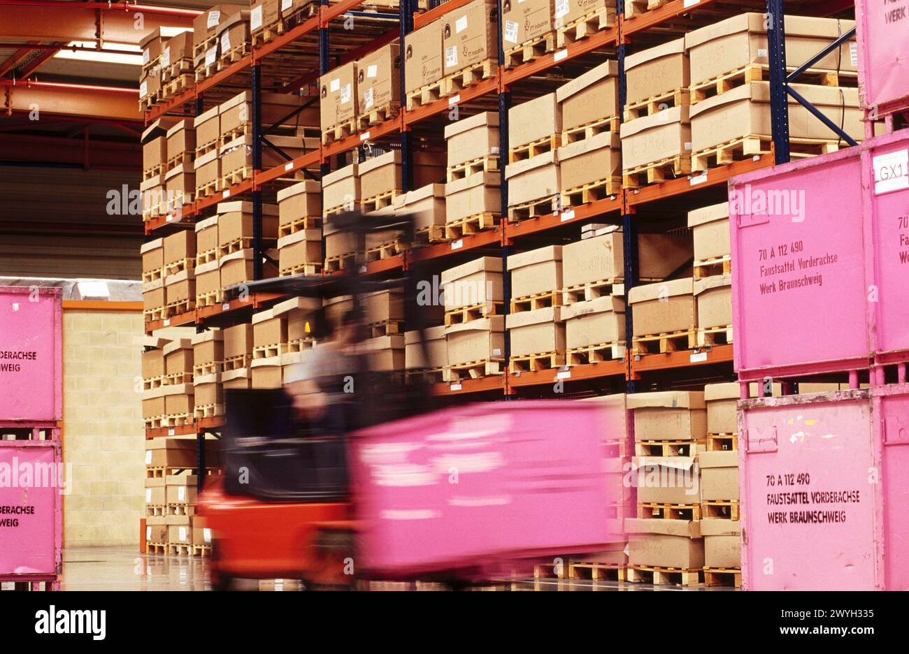 Individual parts warehouse hi-res stock photography and images - Alamy