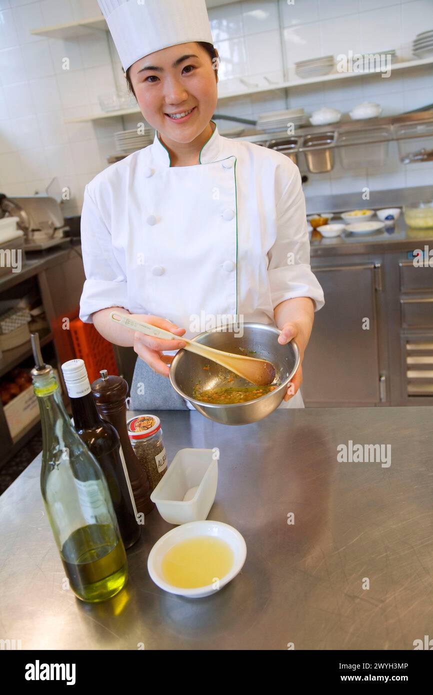Cocina de asia hi-res stock photography and images - Alamy