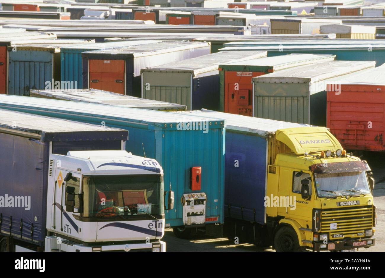 Spain france border lorries hi-res stock photography and images - Alamy