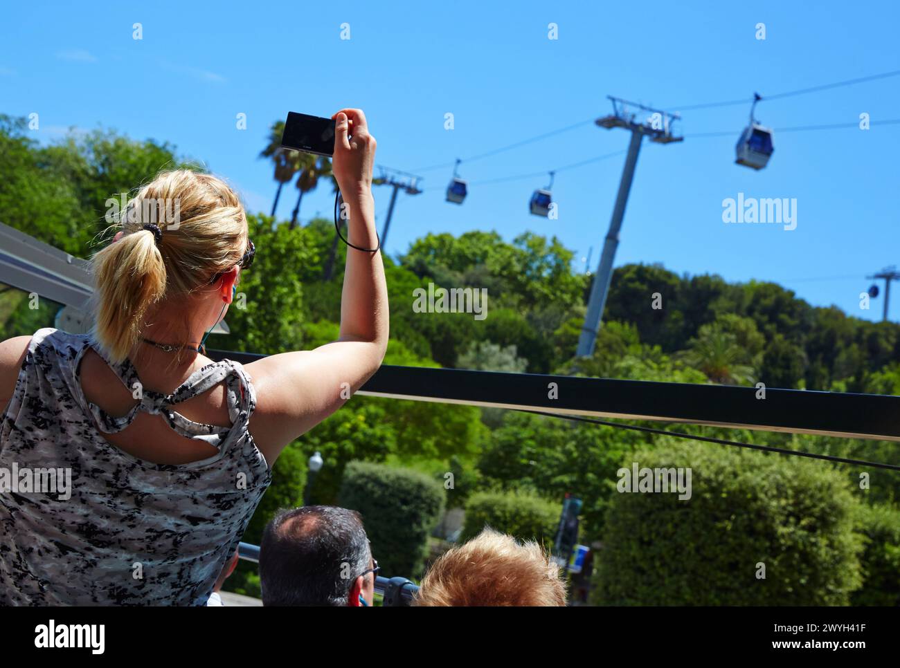 Bus de cable hi-res stock photography and images - Alamy