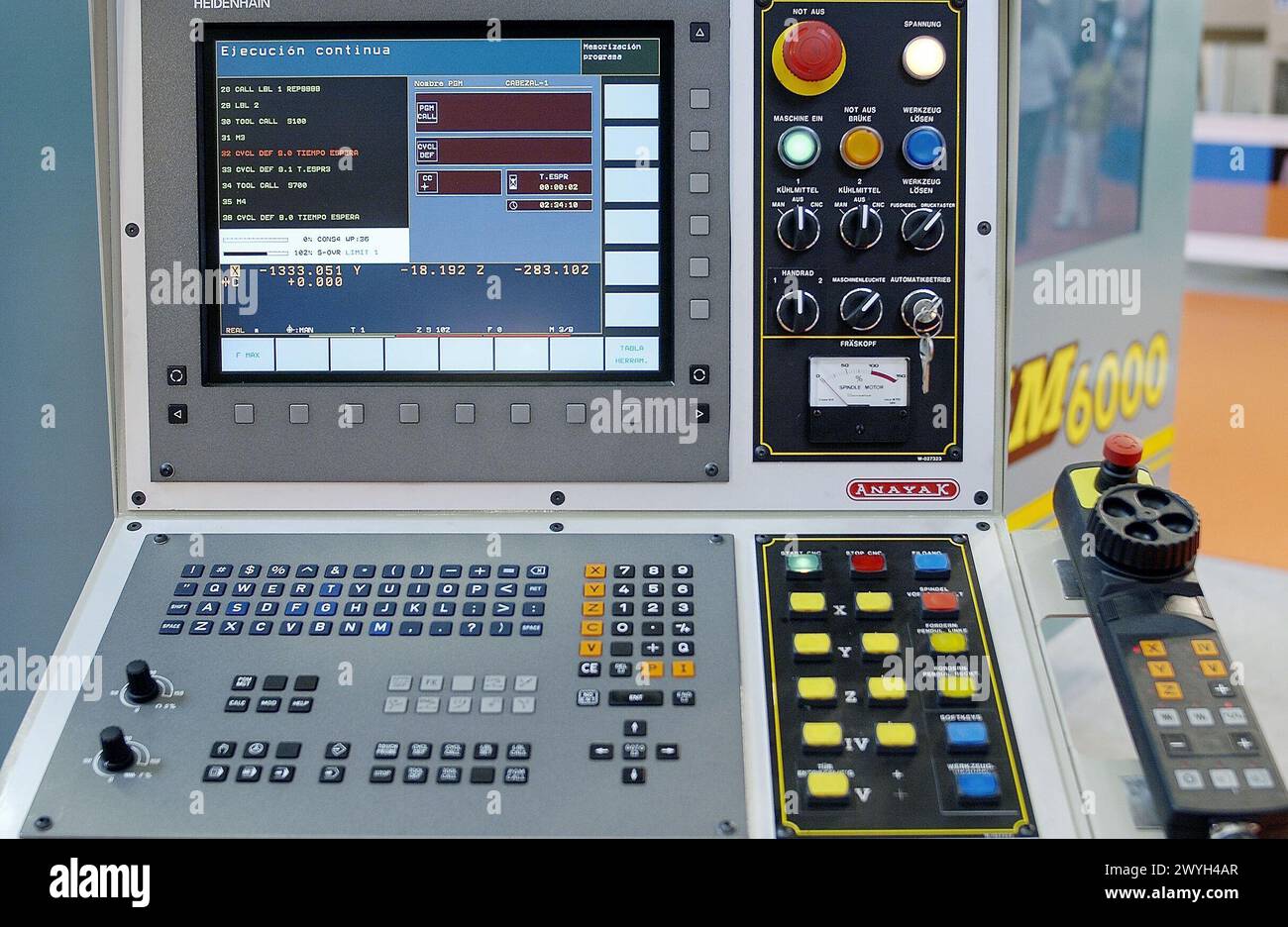 Centre of mechanized numeric control. Tool machine´s spanish biennial ...