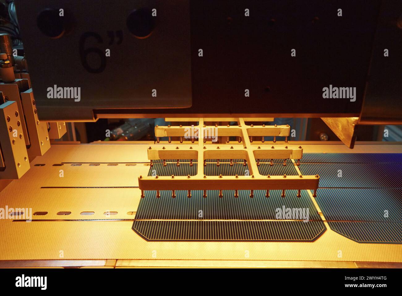 Solar cell manufacturing machine hi-res stock photography and images ...
