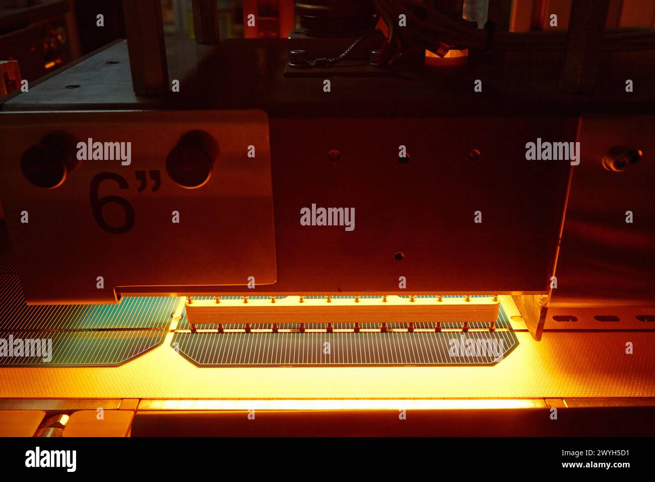 Photovoltaic cell laboratory hi-res stock photography and images - Alamy