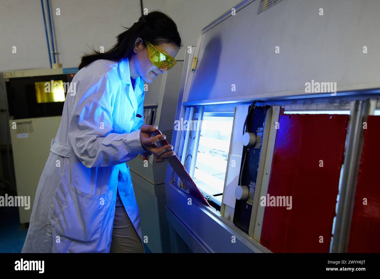 Uv accelerated testing hi-res stock photography and images - Alamy