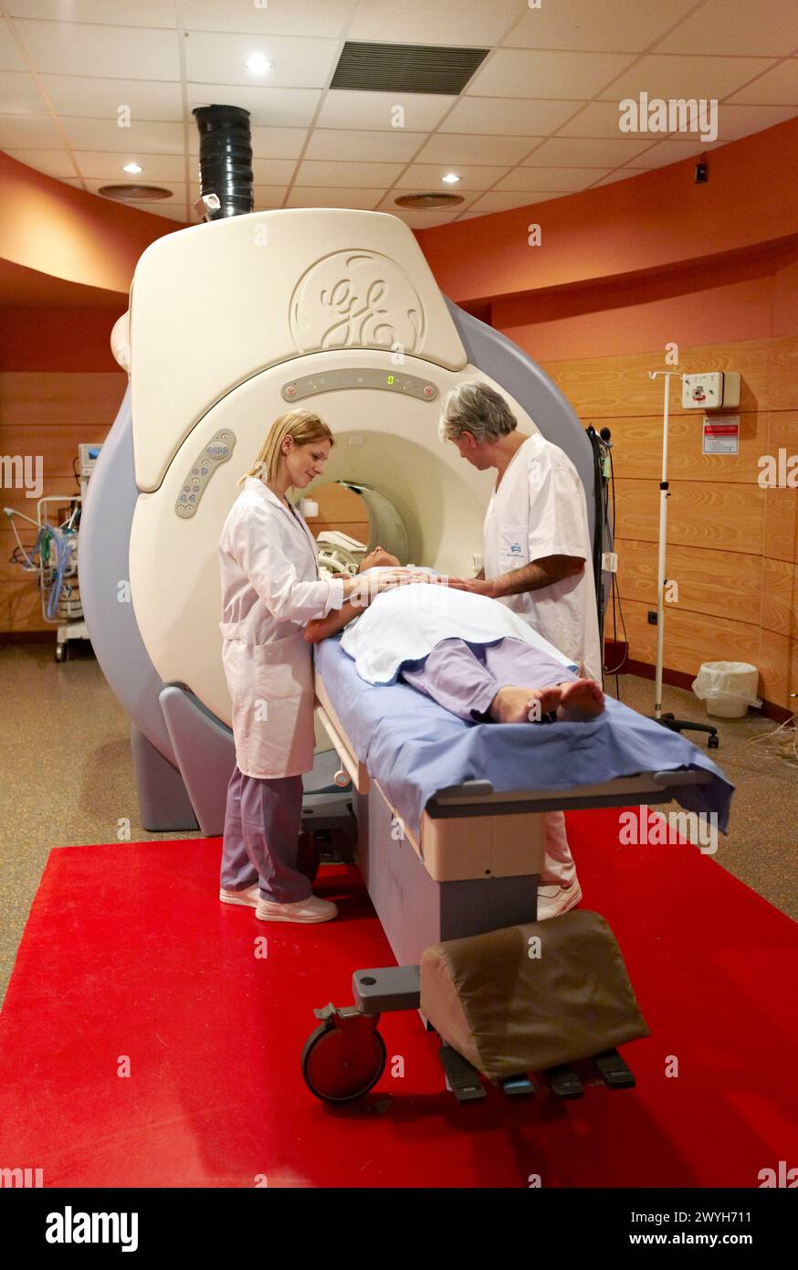 Nmr lab hi-res stock photography and images - Alamy