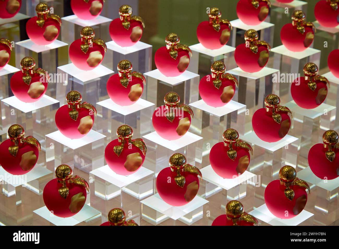 Perfume, Shopping center, Mall, Gran Via, Bilbao, Bizkaia, Basque ...