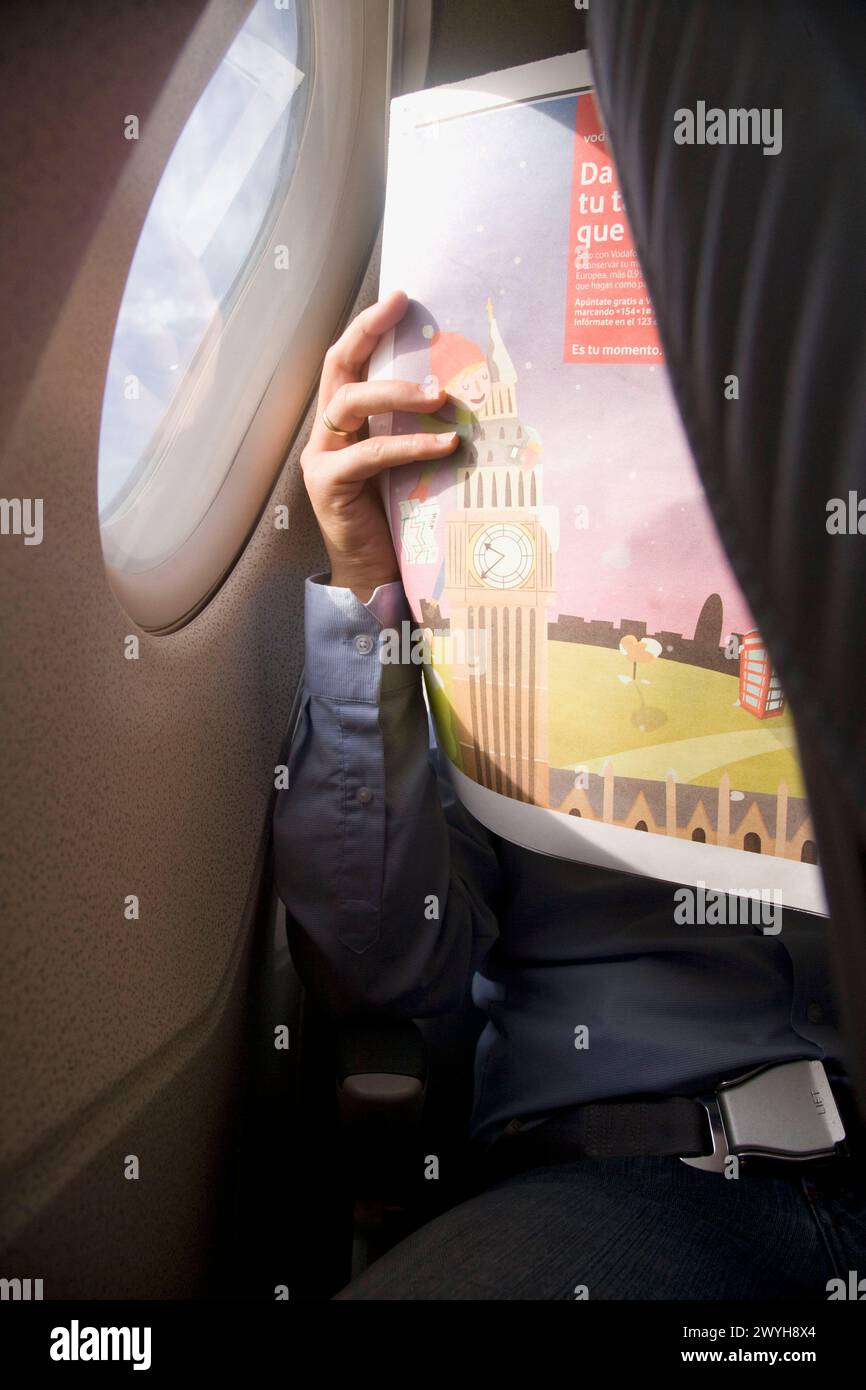 Cargo hold passenger plane hi-res stock photography and images - Alamy