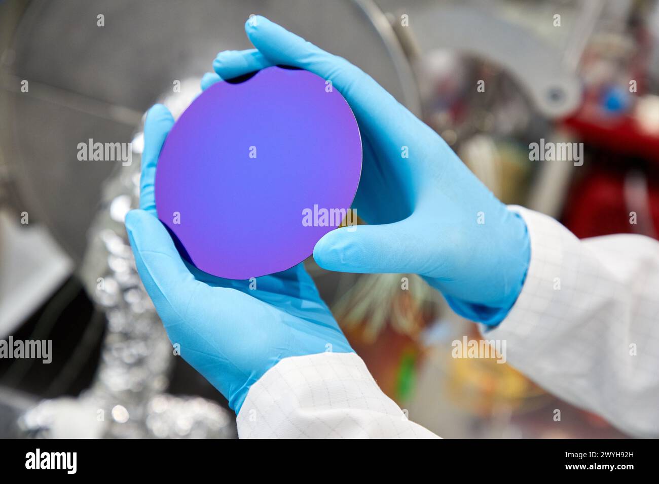 silicon wafer, Synthesis Laboratory, Nano science Research Center ...
