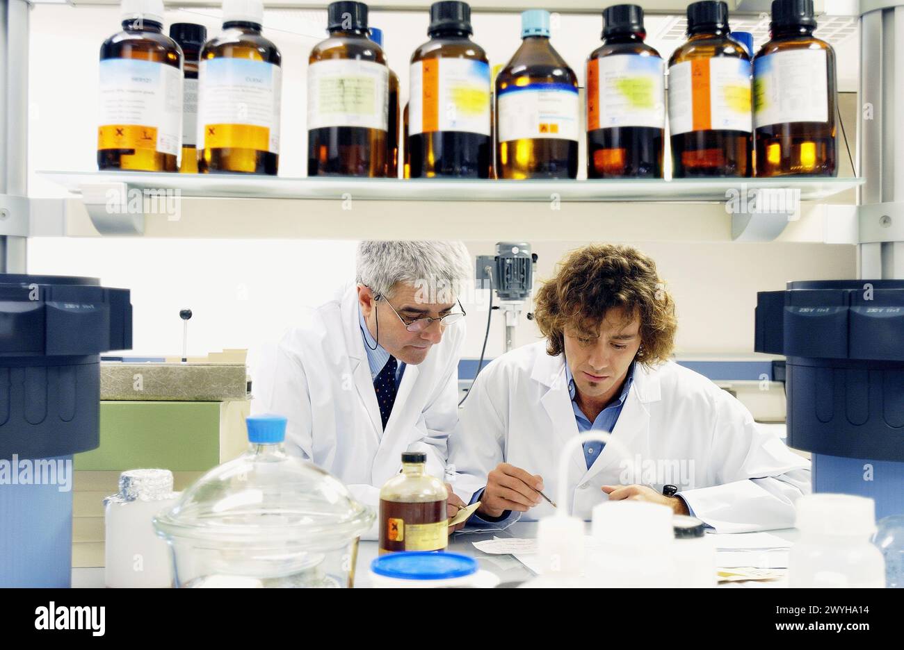 Chemical characterization laboratory Stock Photo - Alamy