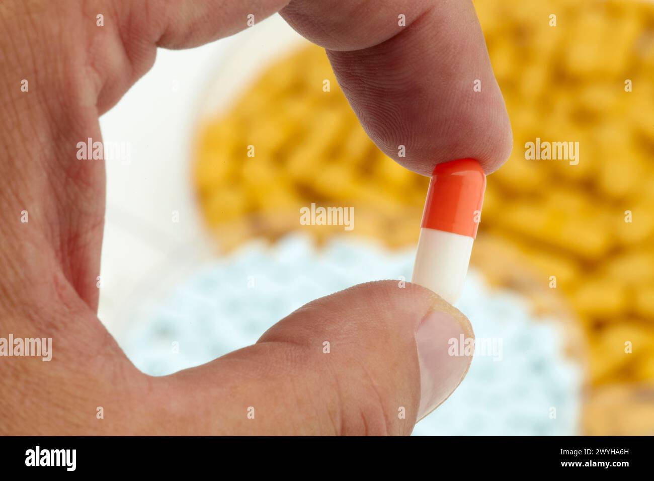 Samples of capsules, Generic drugs, Pharmaceutical plant, Drug ...