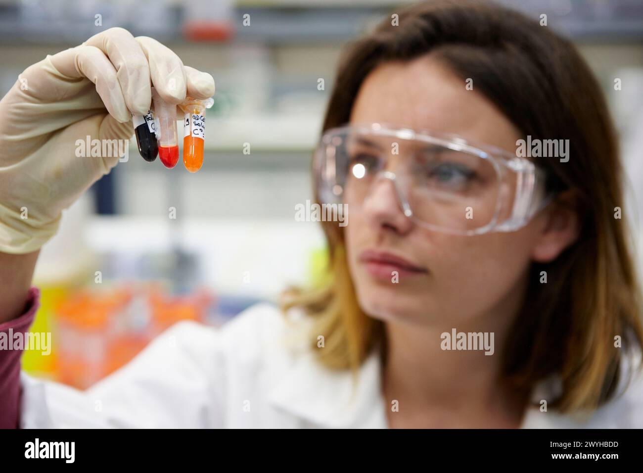 Quantum dot samples hi-res stock photography and images - Alamy