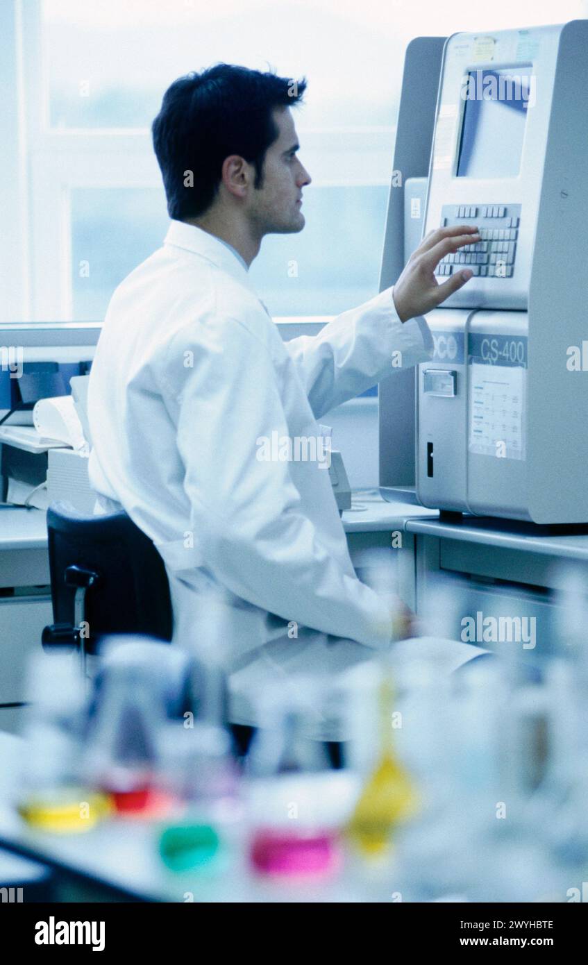 Sulphur investigation hi-res stock photography and images - Alamy