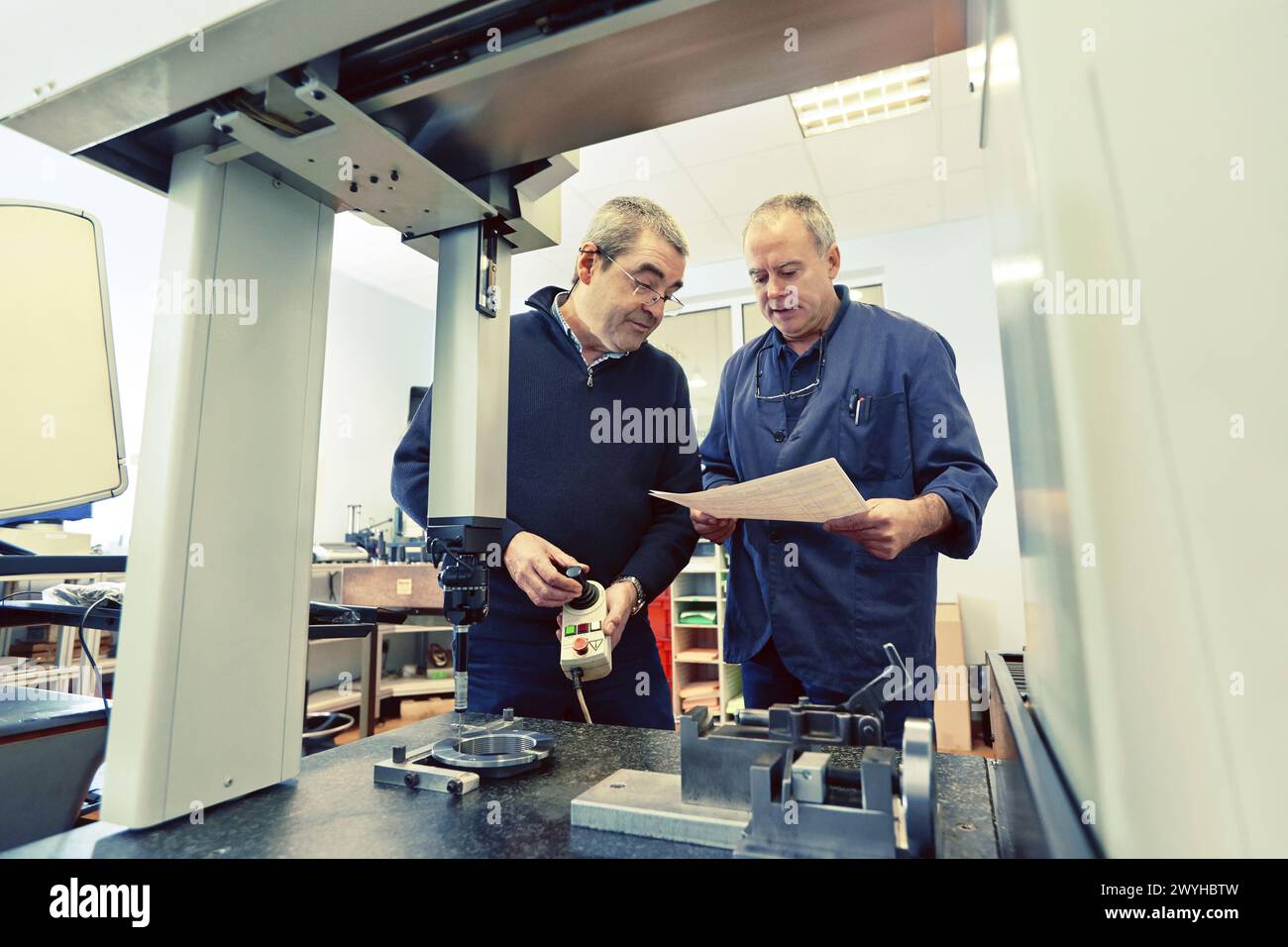 Dimensional control measures. Quality control. Machined Indecober ...