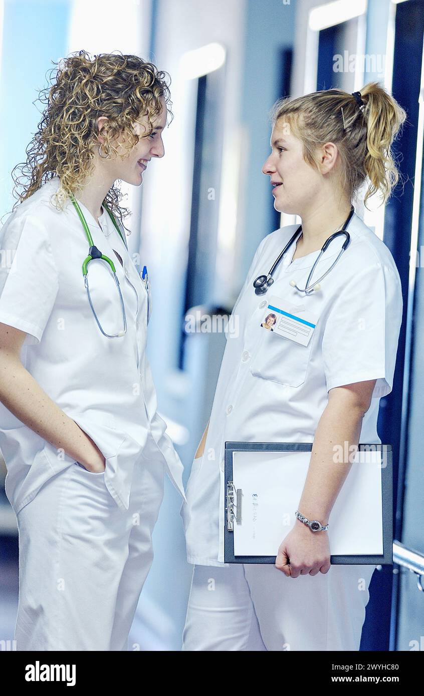 Nurse students at hospital Stock Photo - Alamy