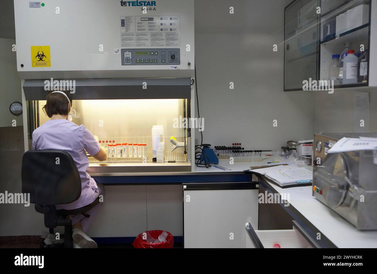 Hospital de laboratorio hi-res stock photography and images - Alamy